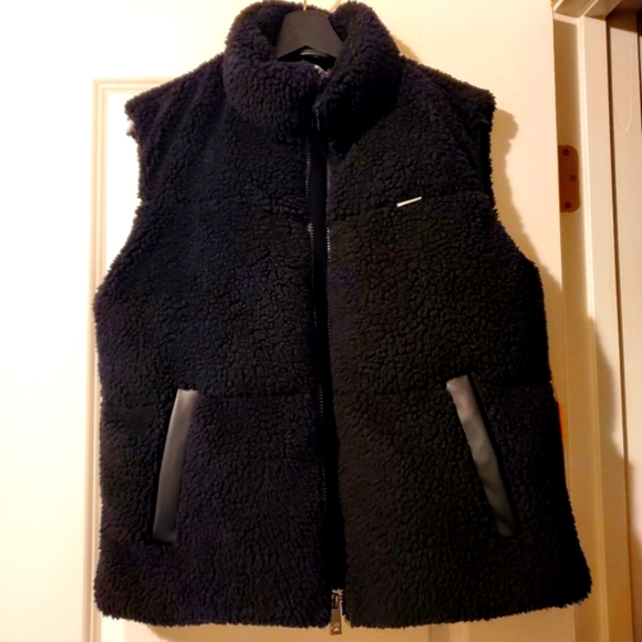 BearPaw | Jackets & Coats | Bearpaw Vest Retail 9 Nwt Ptp215 | Poshmark